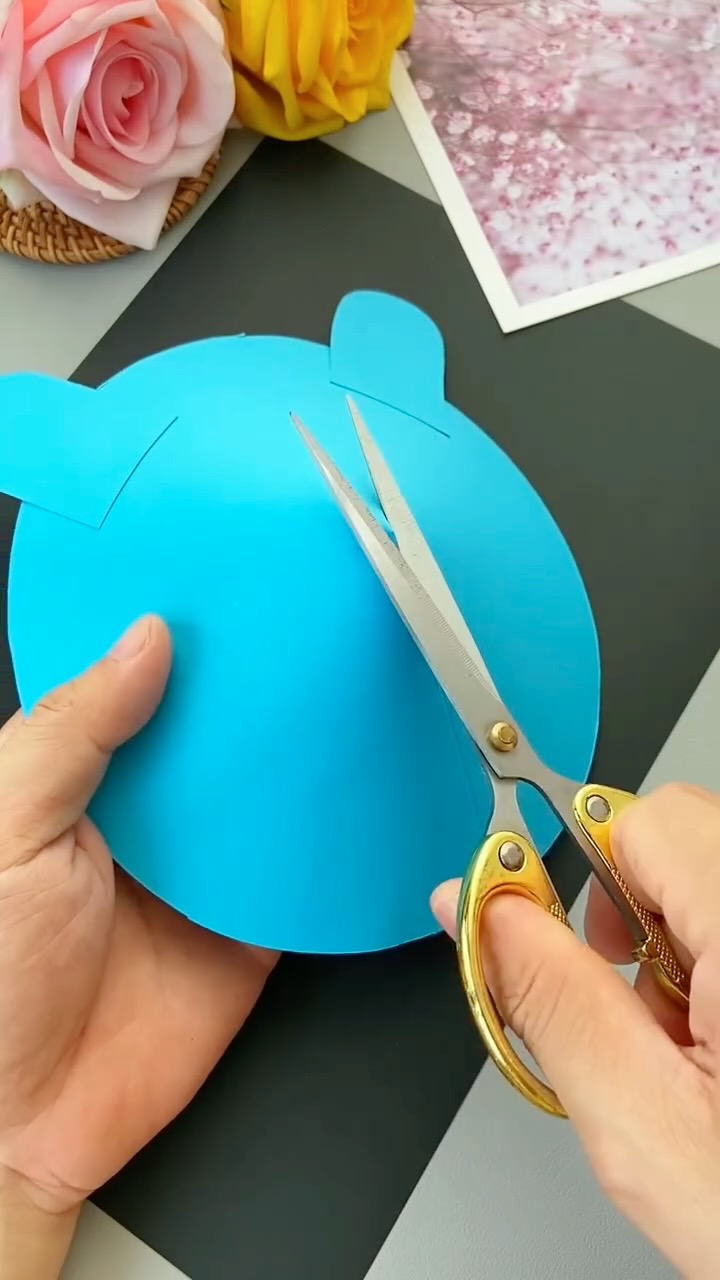 How to Make a Fun Inflatable Paper Monster Craft