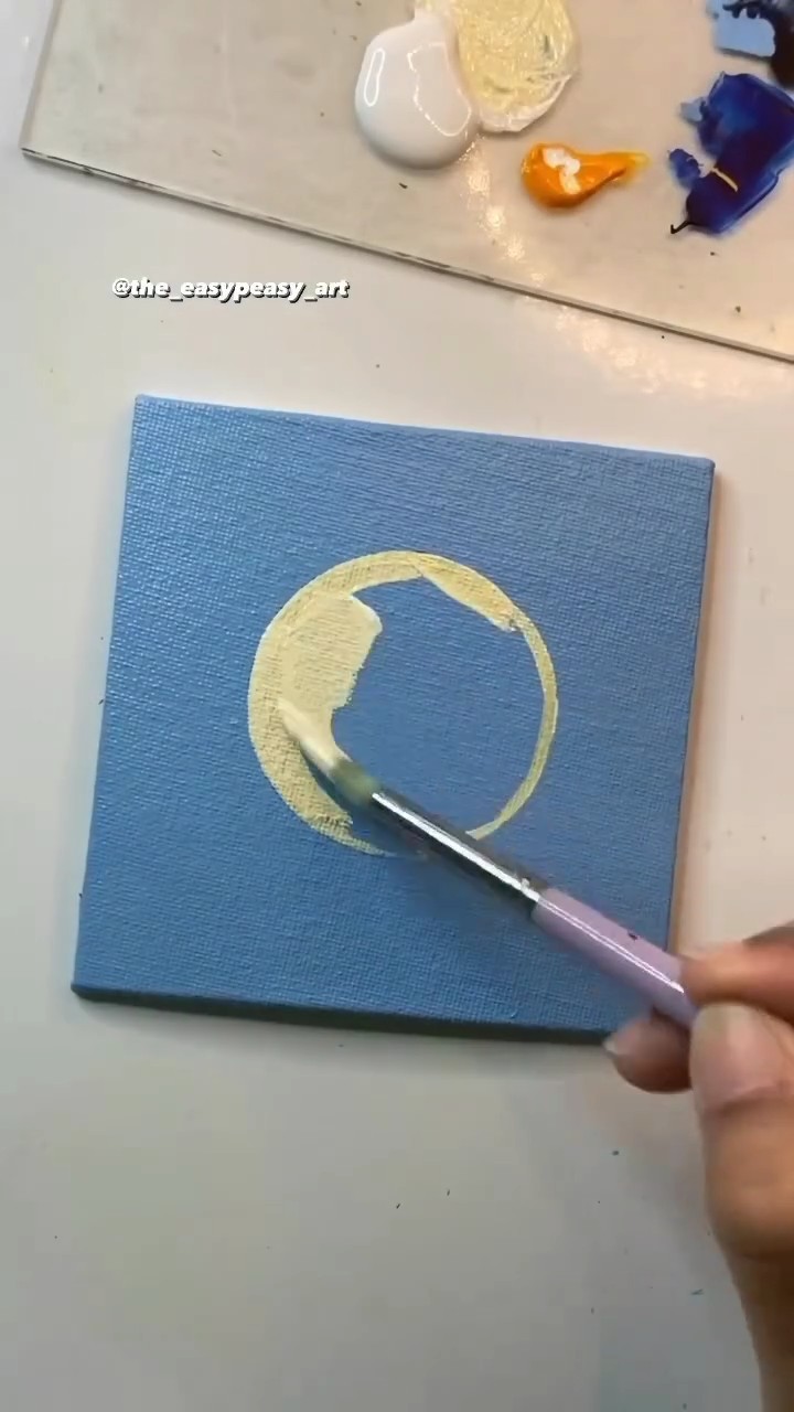 Create a Mesmerizing Full Moon Acrylic Painting: Step-by-Step Tutorial