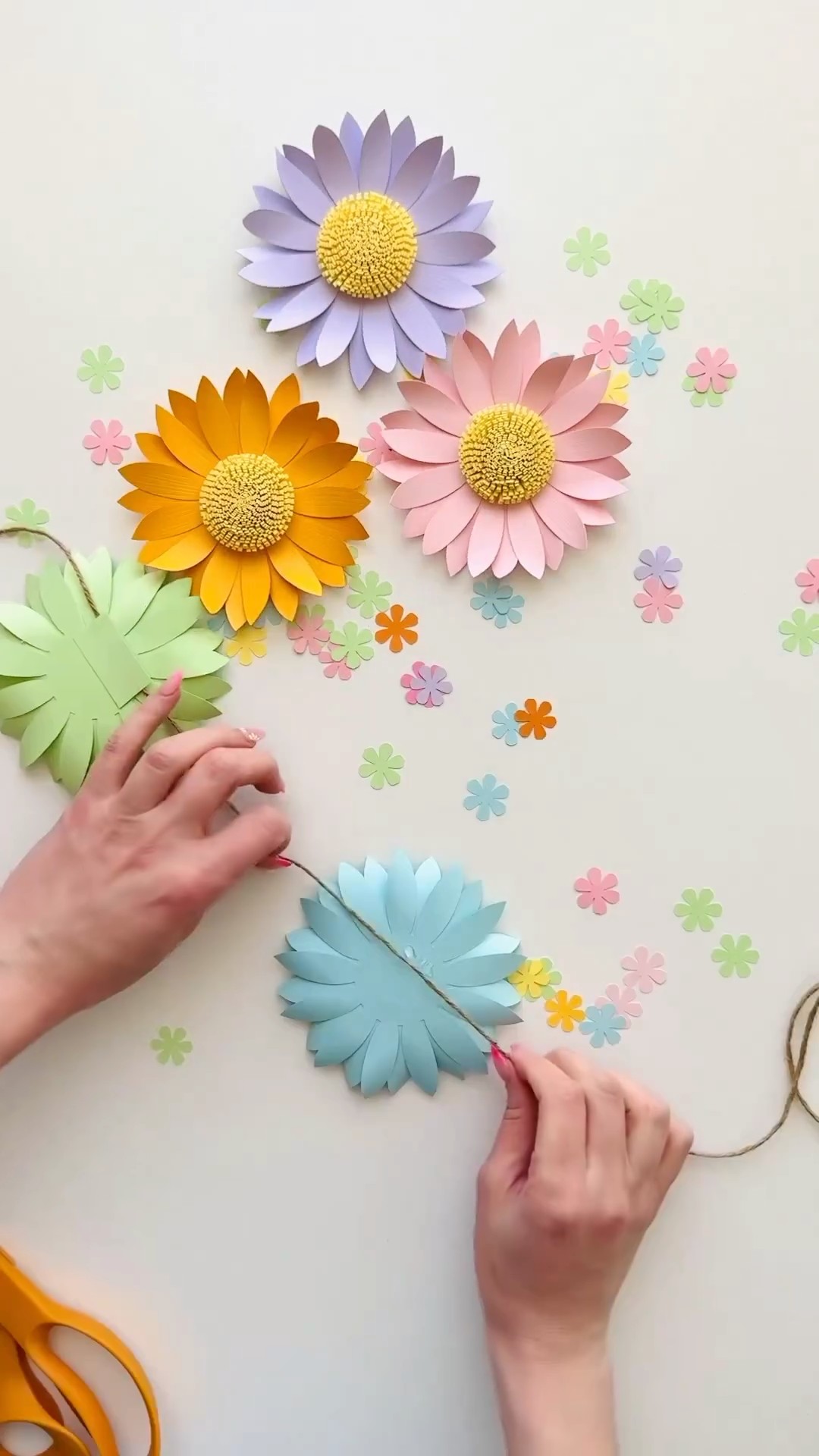 DIY Daisy Flower Garland Tutorial: Bring a Splash of Spring into Your Home!