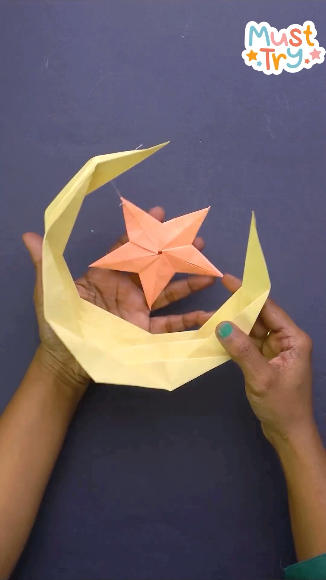 DIY Paper Origami Crescent Moon