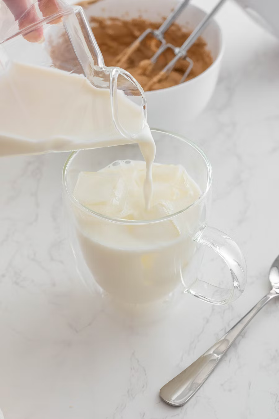 7 Genius Ways to Use Expired Milk (Don’t Throw It Out Yet!)
